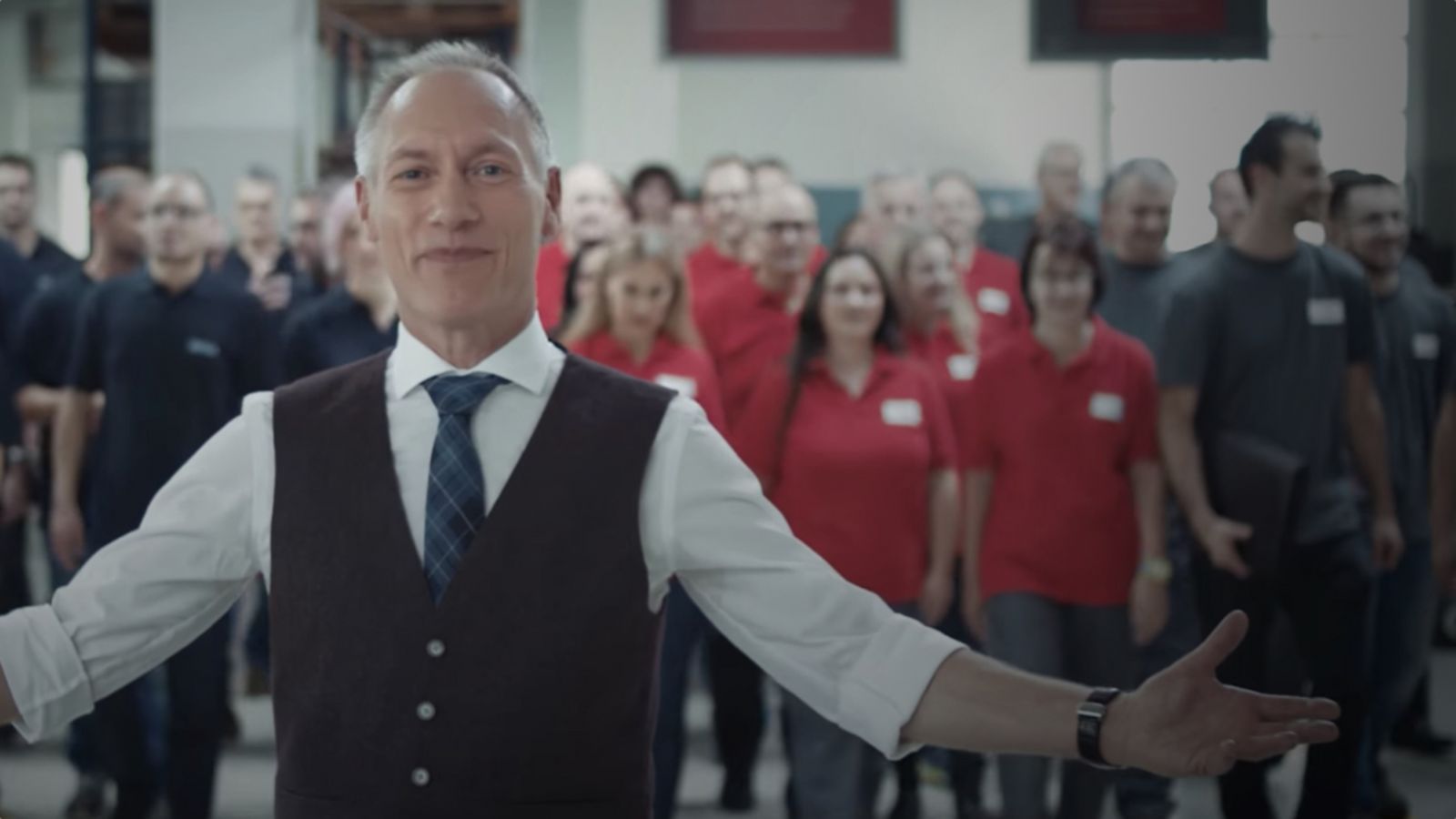 Fischer Reinach | stanzt, biegt, schneidet, schweisst